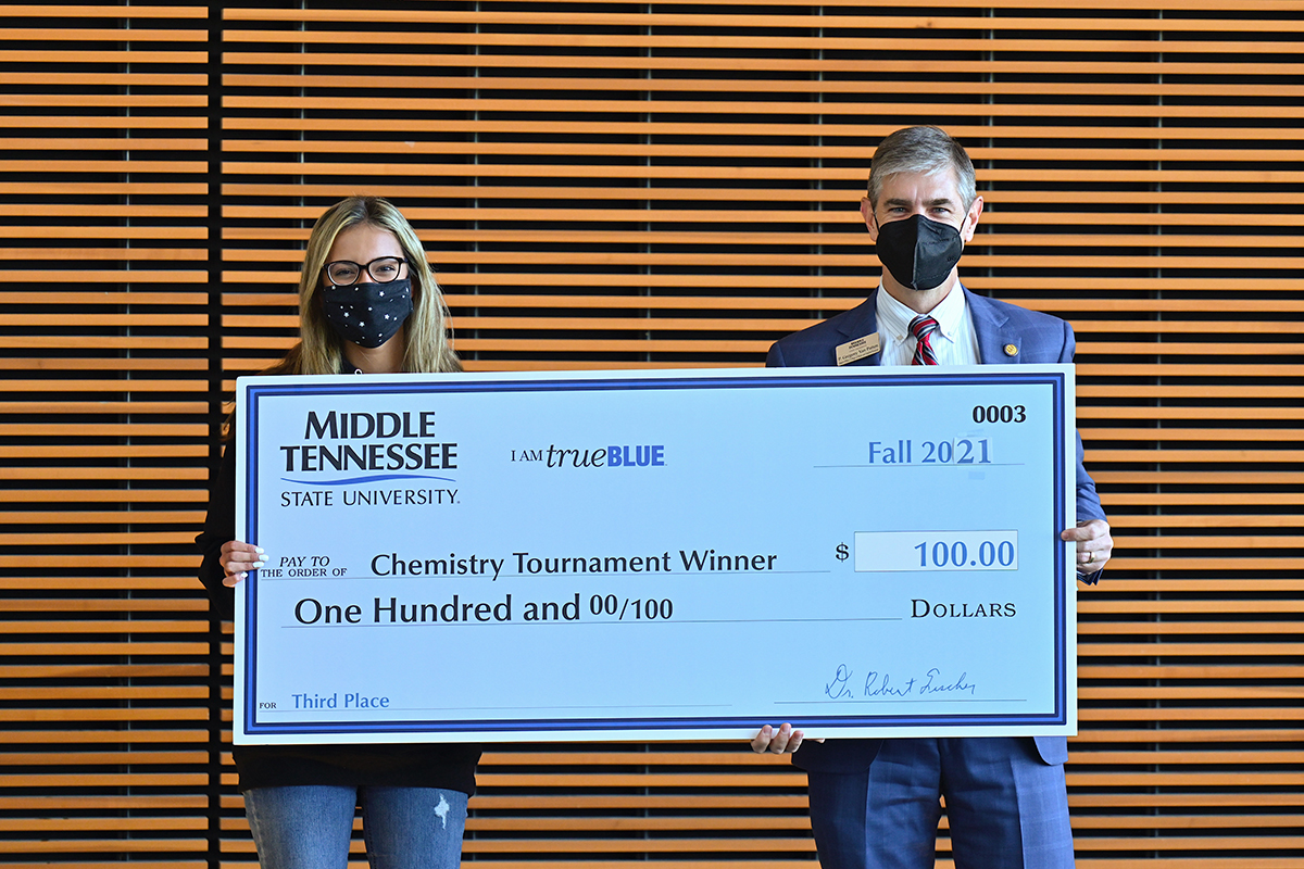 Region’s top high school chemistry students earn awards at MTSU tournament – MTSU News